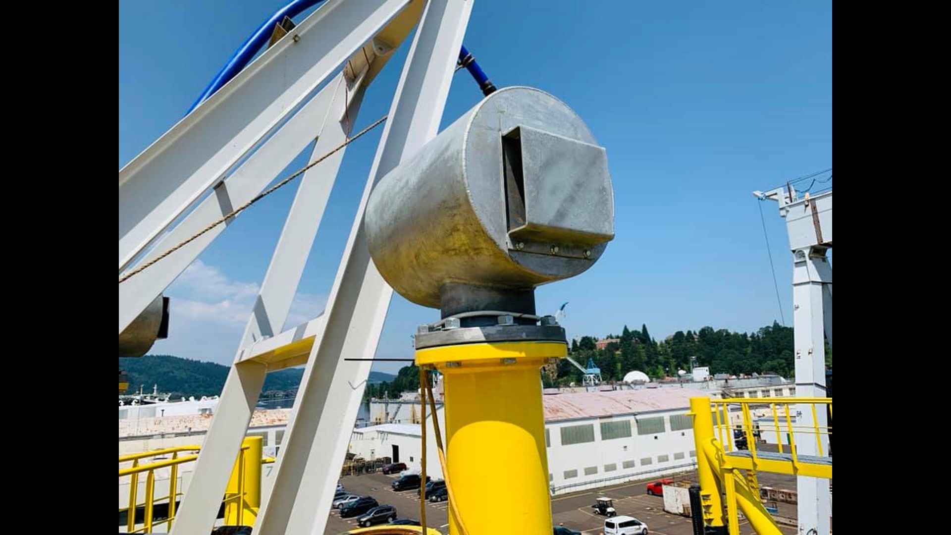 Massive wave energy buoy nearing completion in Portland | kgw.com