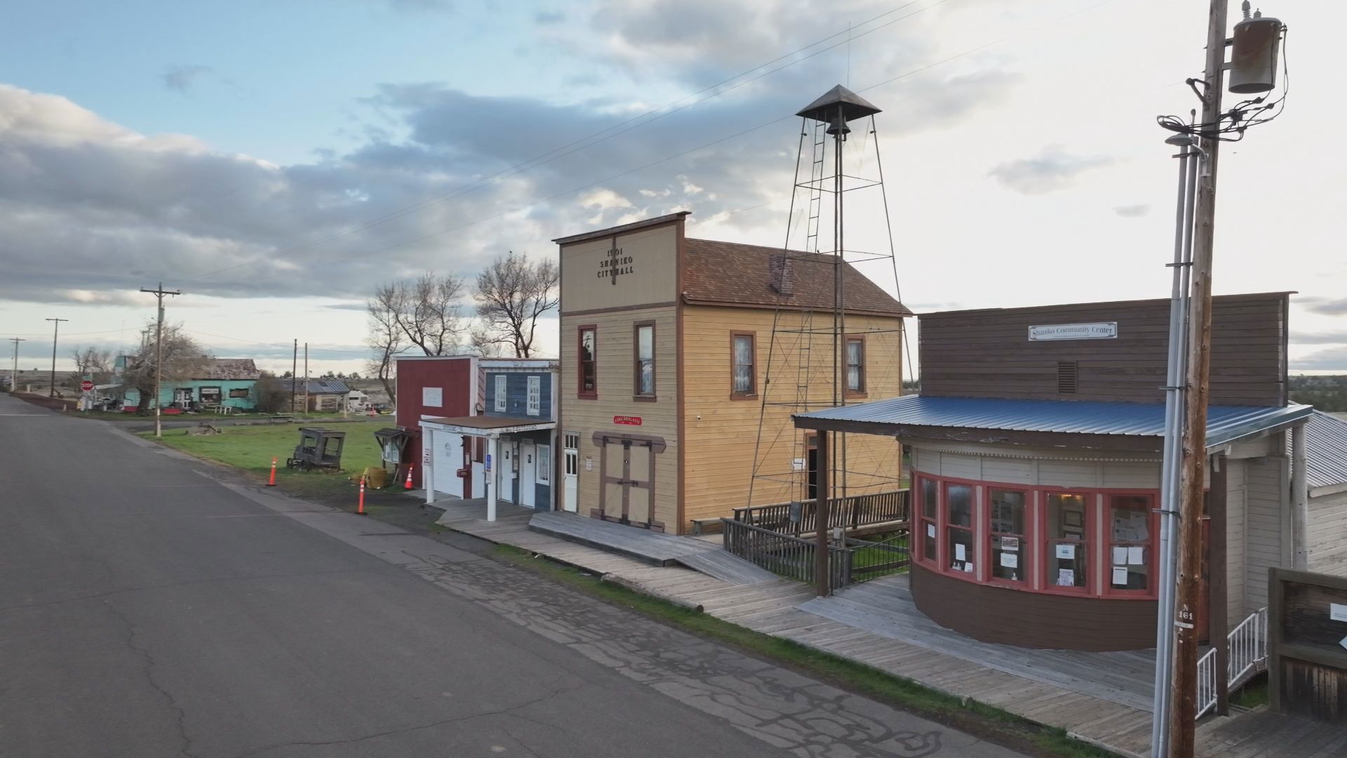 Oregon's famous ghost town Shaniko revitalizes | kgw.com