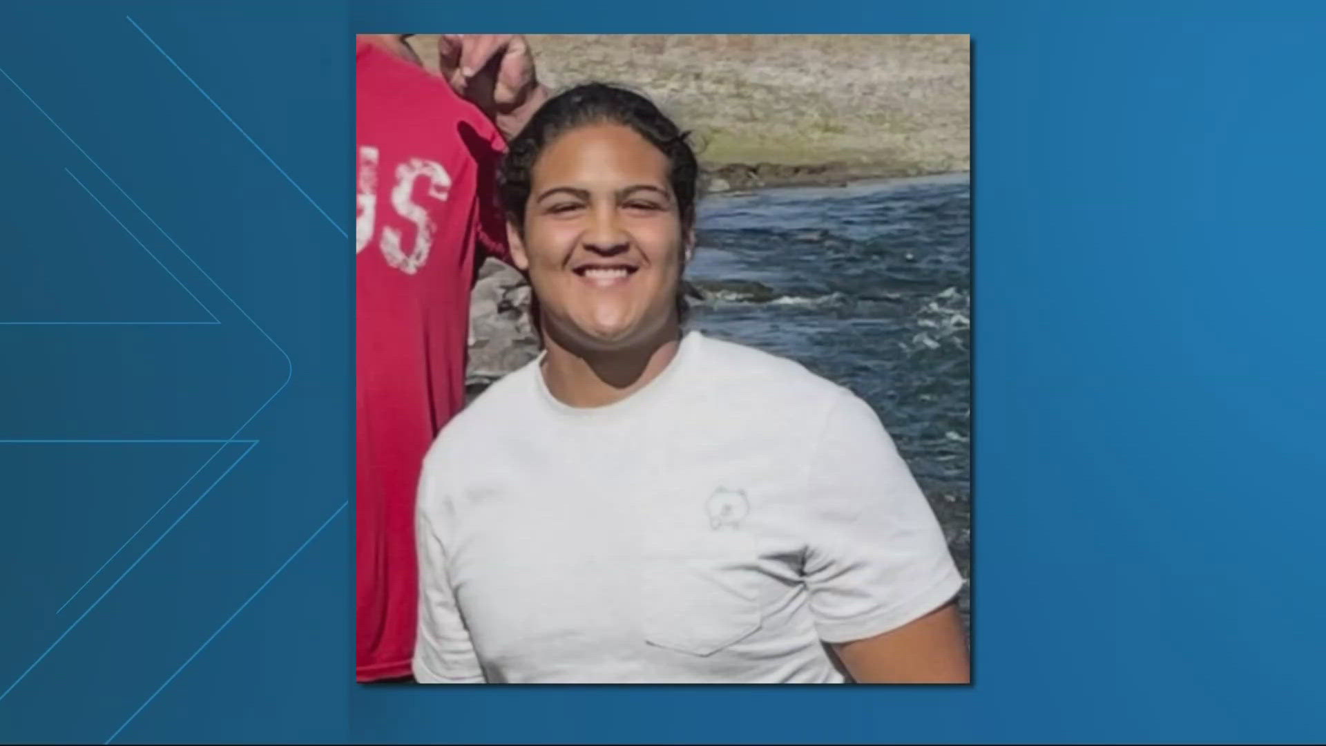 Family of kayaker who went over Willamette Falls speaks out as search continues | kgw.com