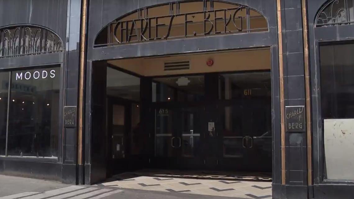 Historic downtown Portland building occupied by squatters | kgw.com