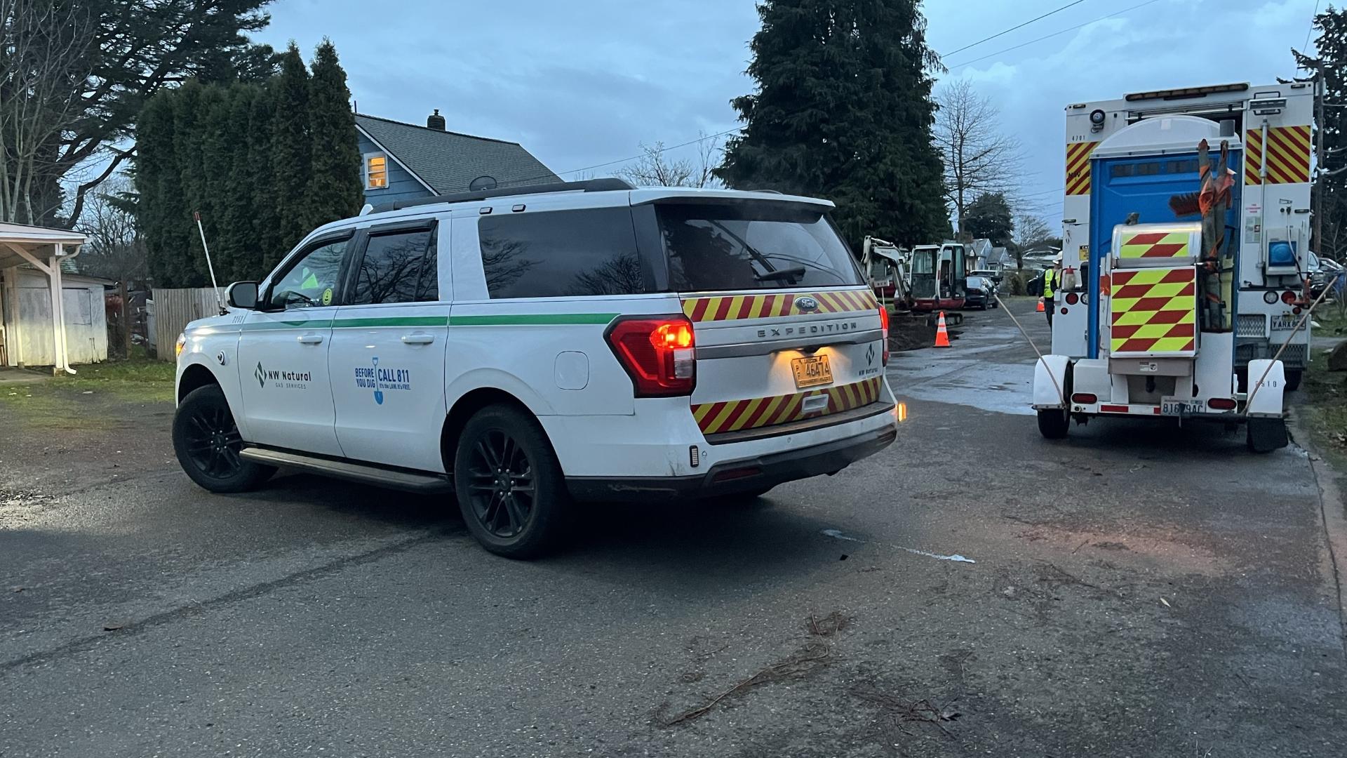 Downed powerline injures 4 people, including 3 firefighters, in ...