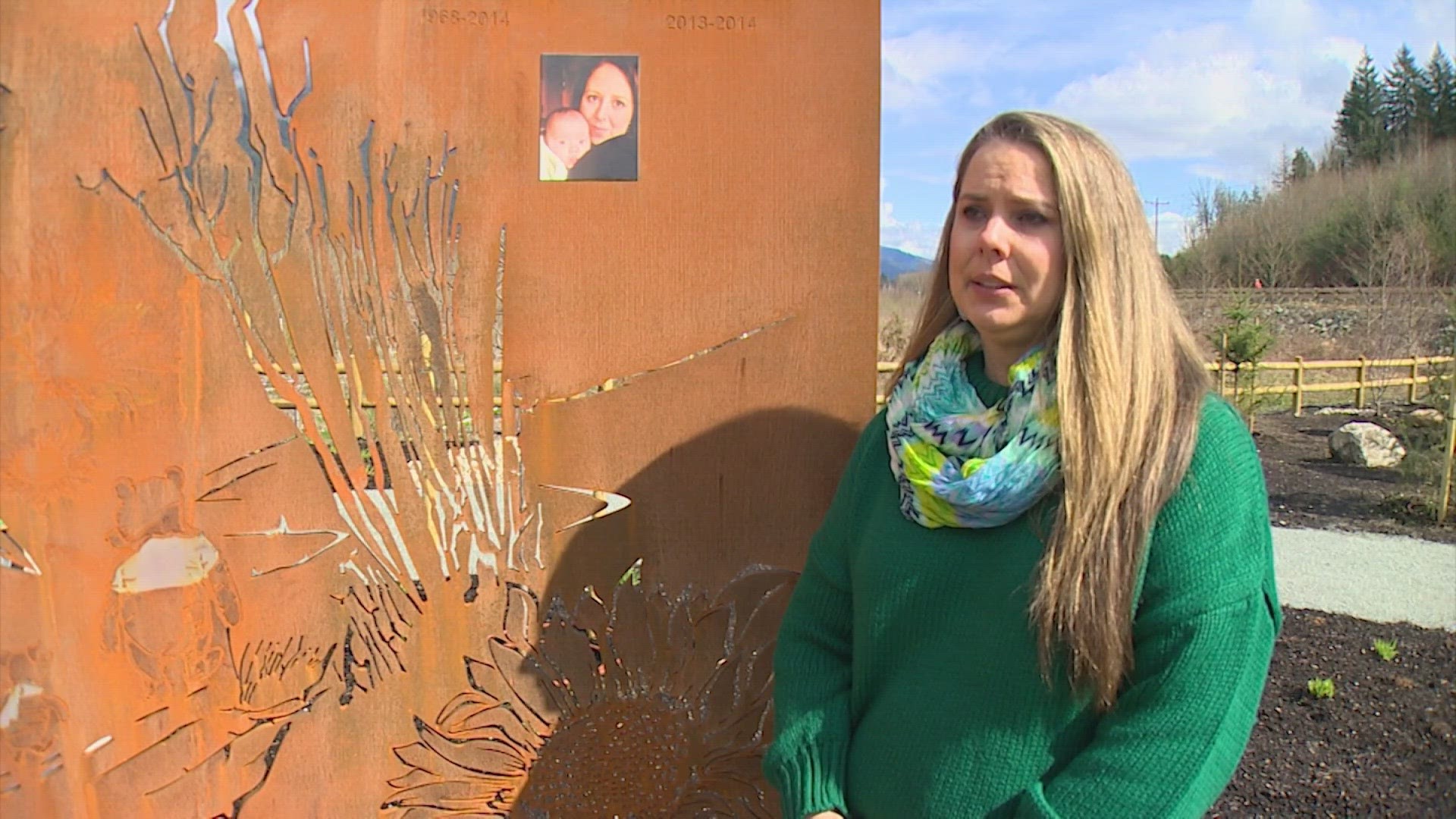 Survivors, loved ones visit Oso memorial ahead of 10-year anniversary ...