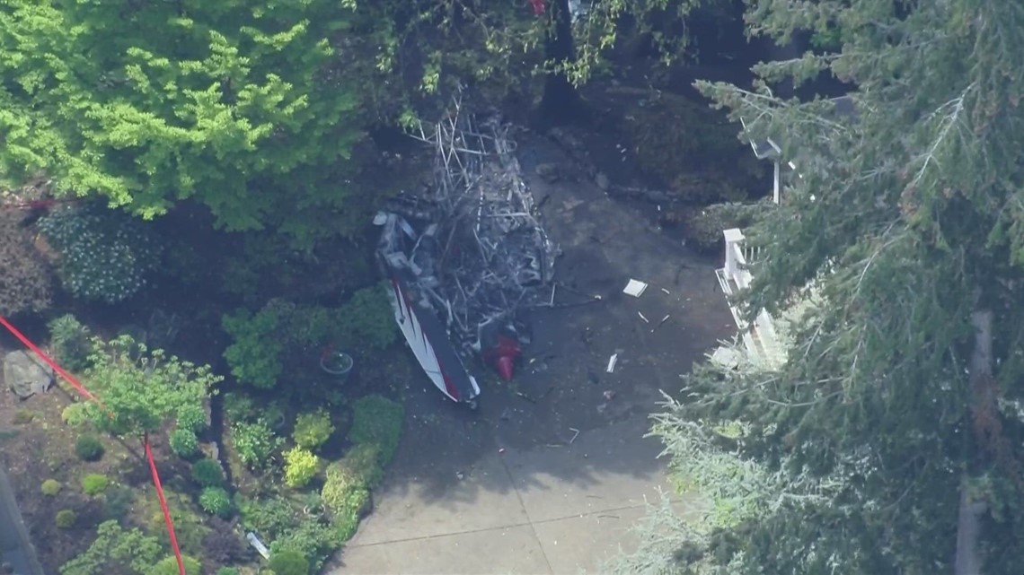 Float plane crash in Lakewood investigated | kgw.com