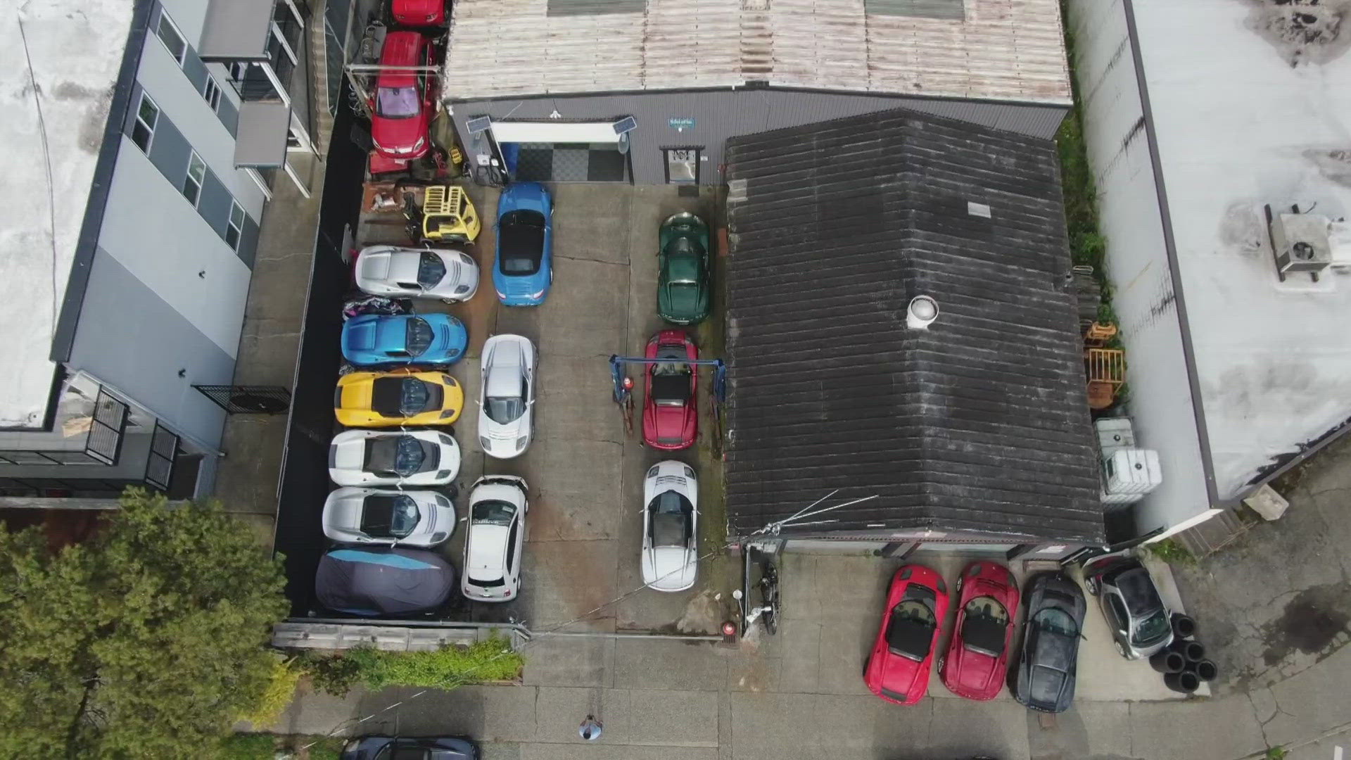 'Mayhem' at EV repair shop as more early adopters experience battery ...