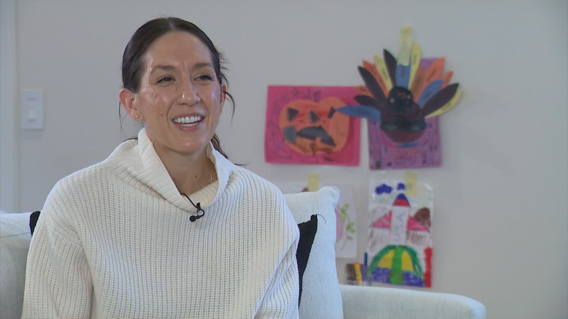 Seattle woman hopes to spread holiday cheer with 25 days of giving ...