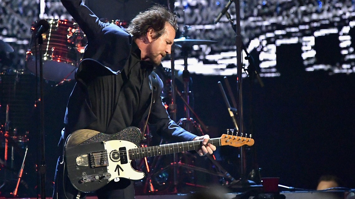 Seahawks, Pearl Jam team up to fight homelessness in Seattle | kgw.com