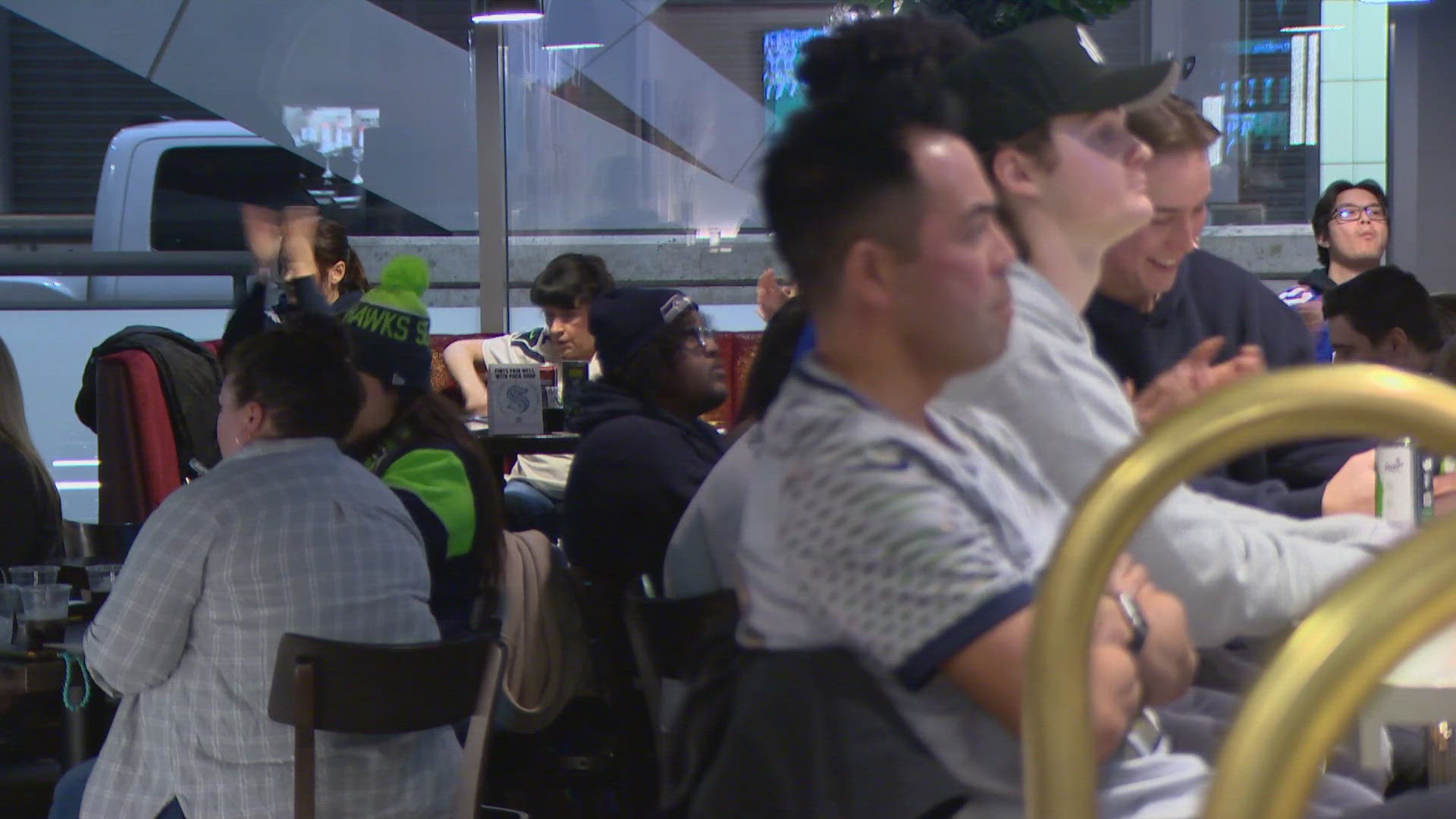 Seahawks defeat 49ers, advance to NFC title game with 41-6 win | kgw.com