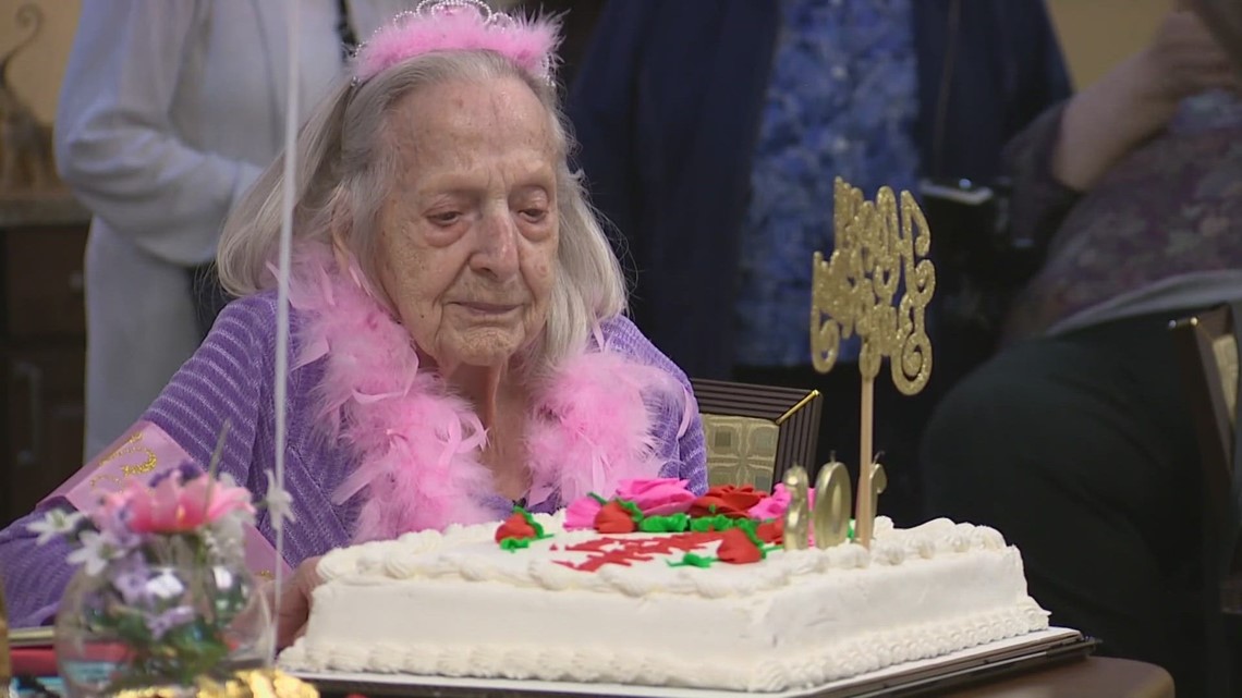 Washington woman celebrates her 106th birthday | kgw.com