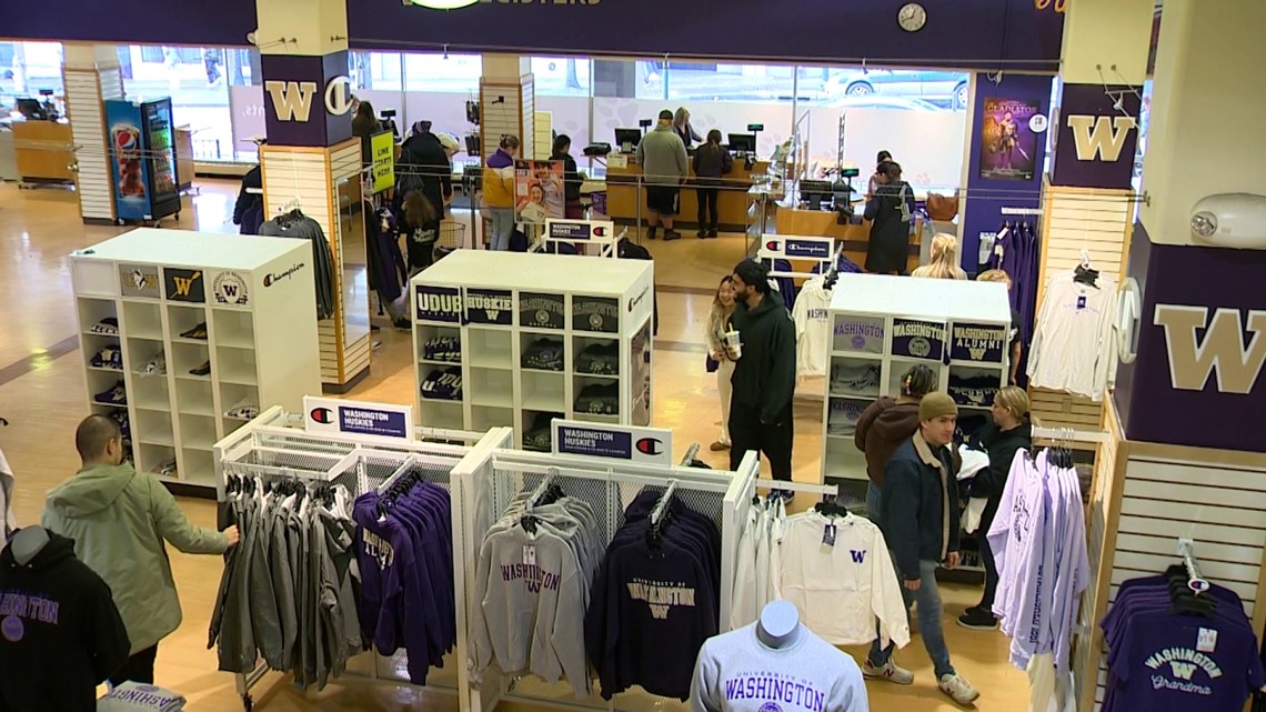 Record-breaking UW merchandise sales during historic season | kgw.com