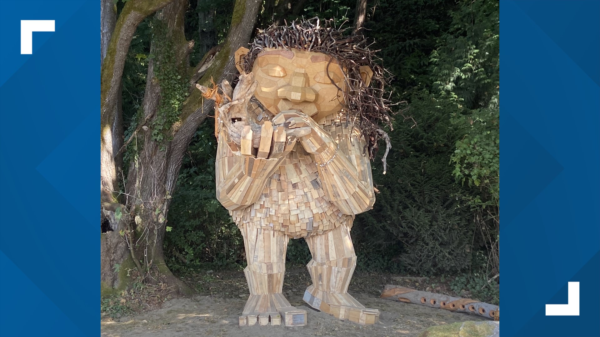 Giant troll unveiled in Lincoln Park in Seattle | kgw.com