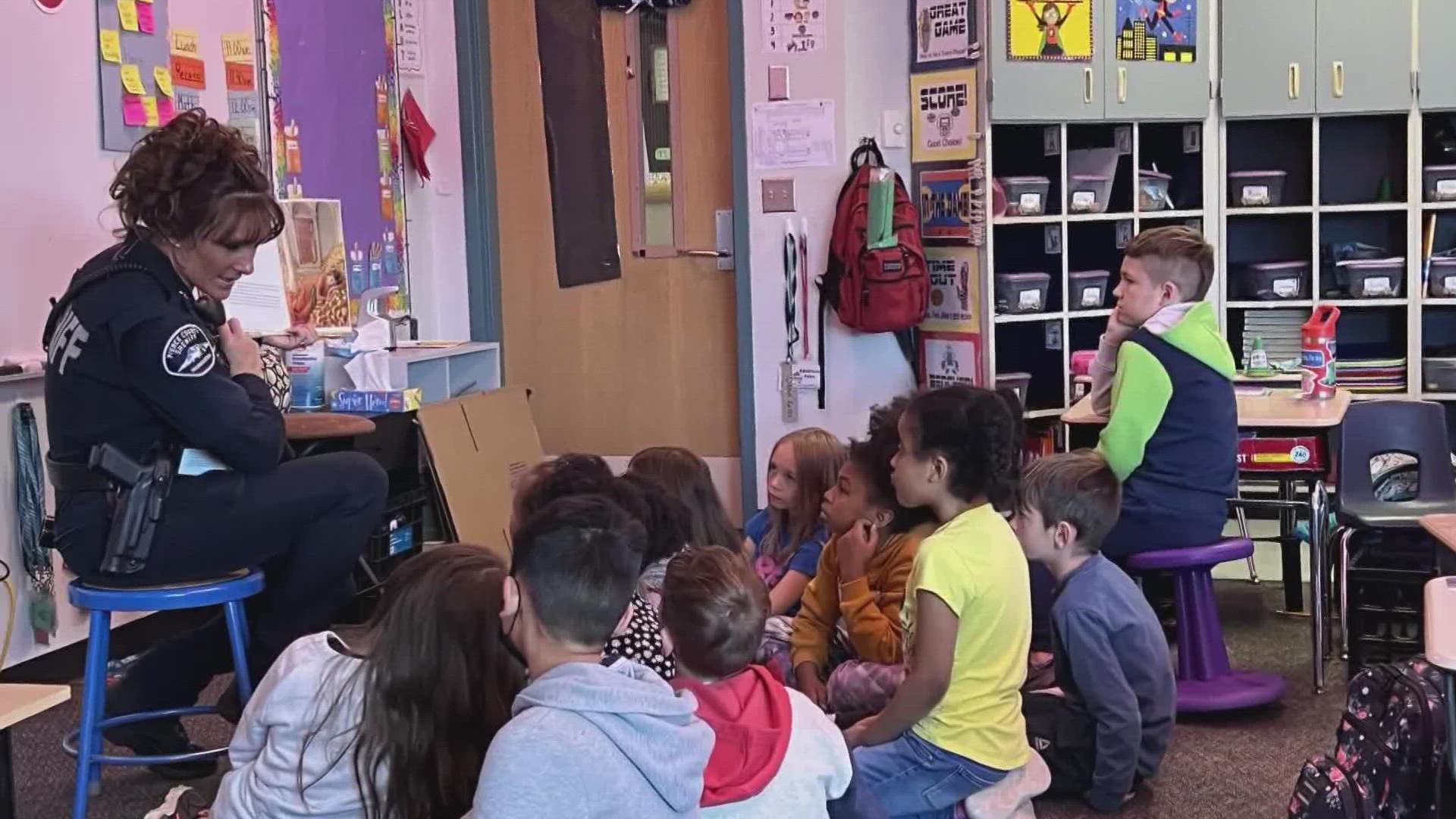 School Resource Officers return in Washington state | kgw.com
