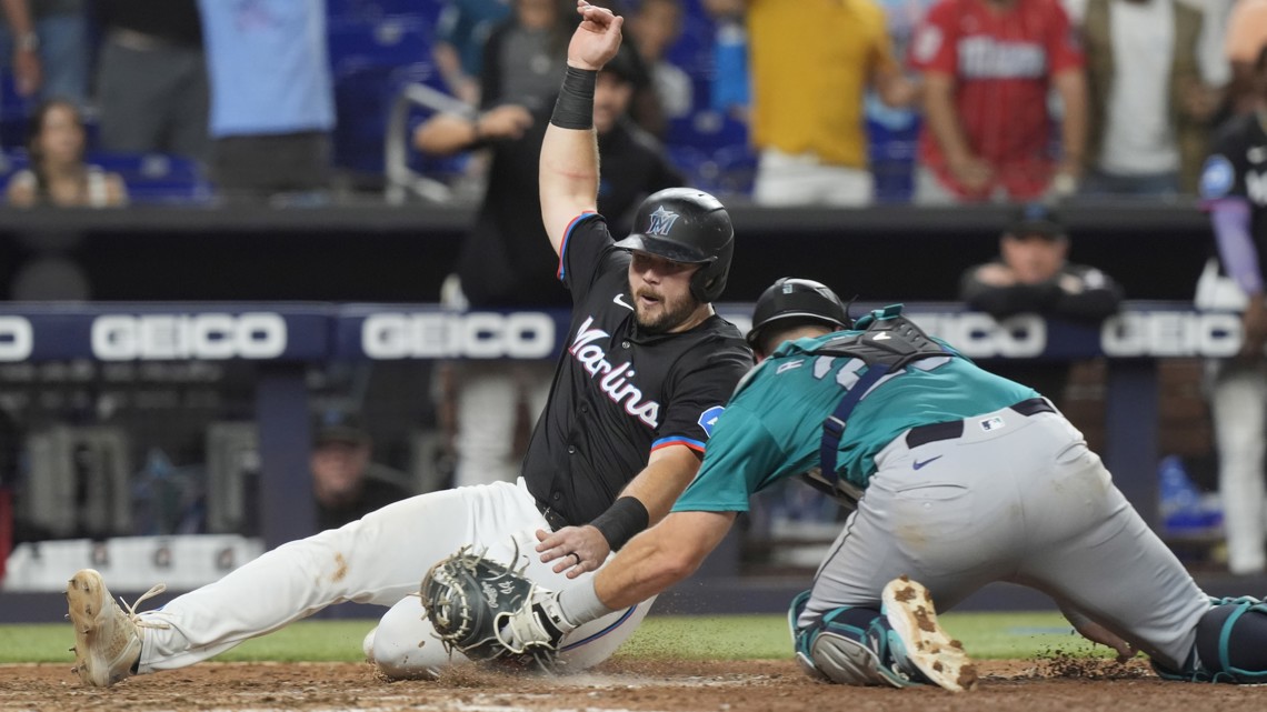 Tim Anderson's RBI single in 10th leads Marlins past Mariners 3-2 for ...