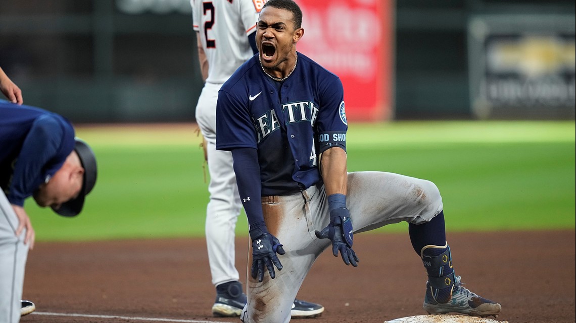Seattle welcomes back playoffs, M's, try to skip elimination | kgw.com