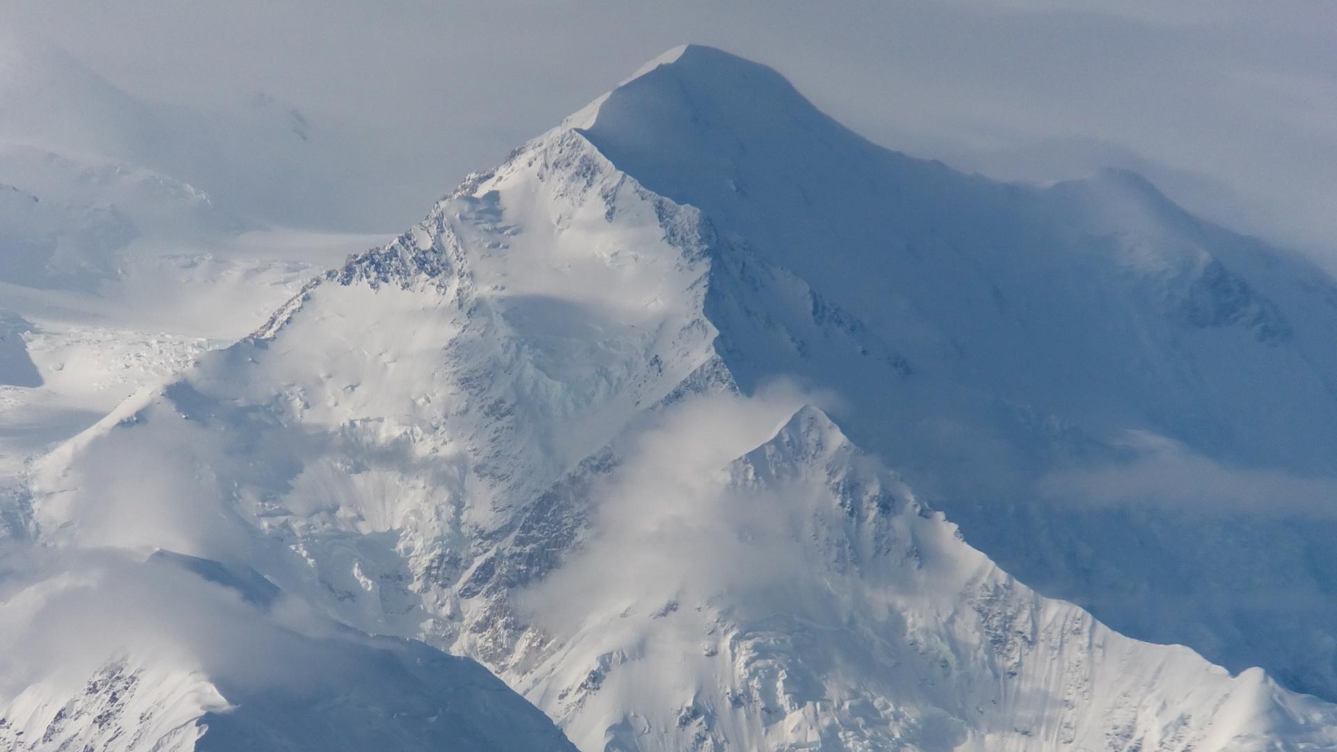 Skier dies in avalanche on Mount McKinley, officials confirm | kgw.com