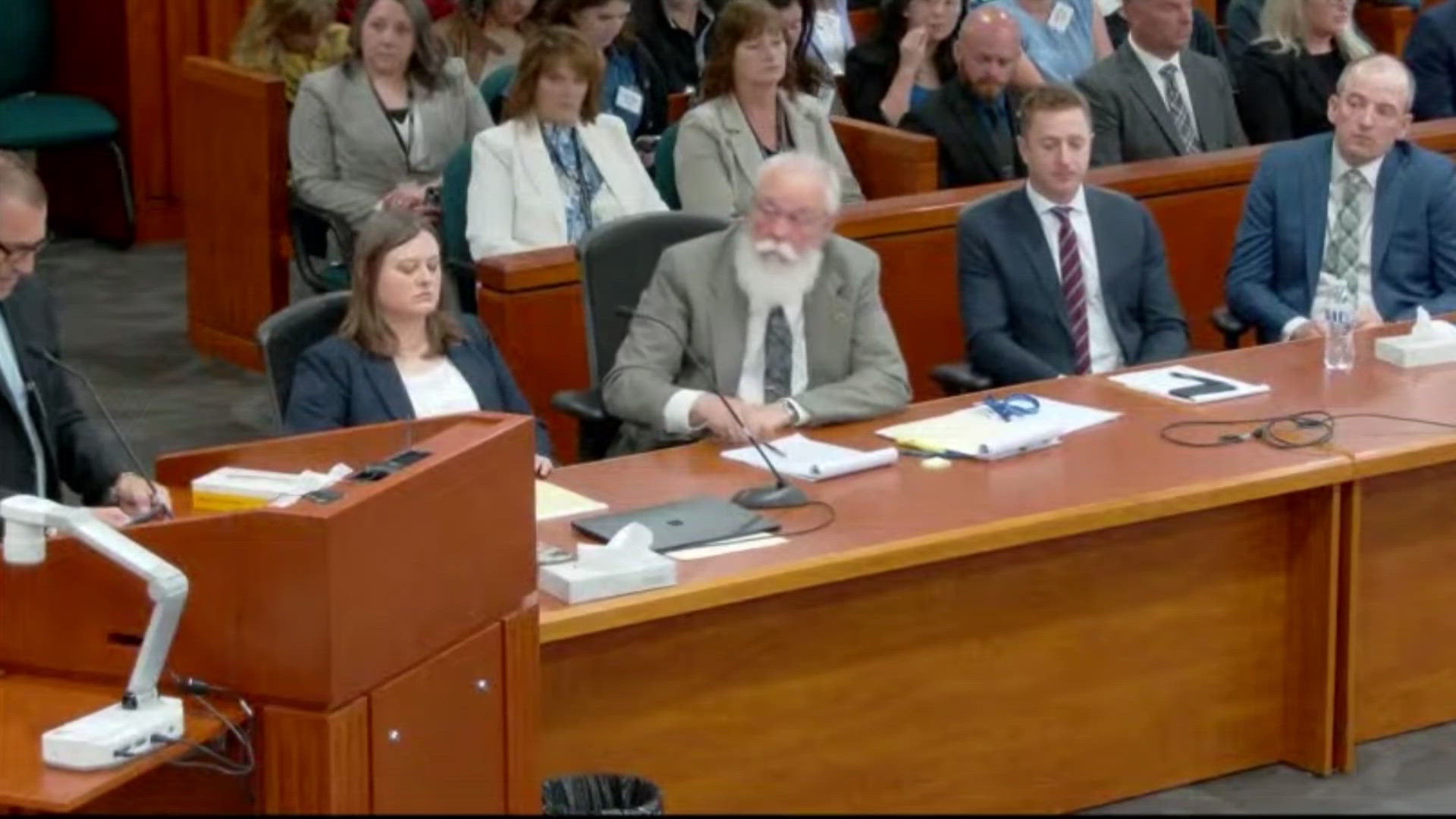 Goncalves family attorney reads statements for several members of the ...