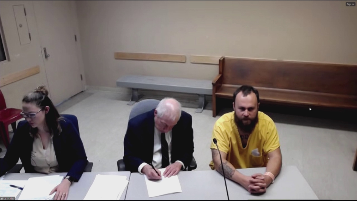 Man arrested following livestream in downtown Spokane | kgw.com