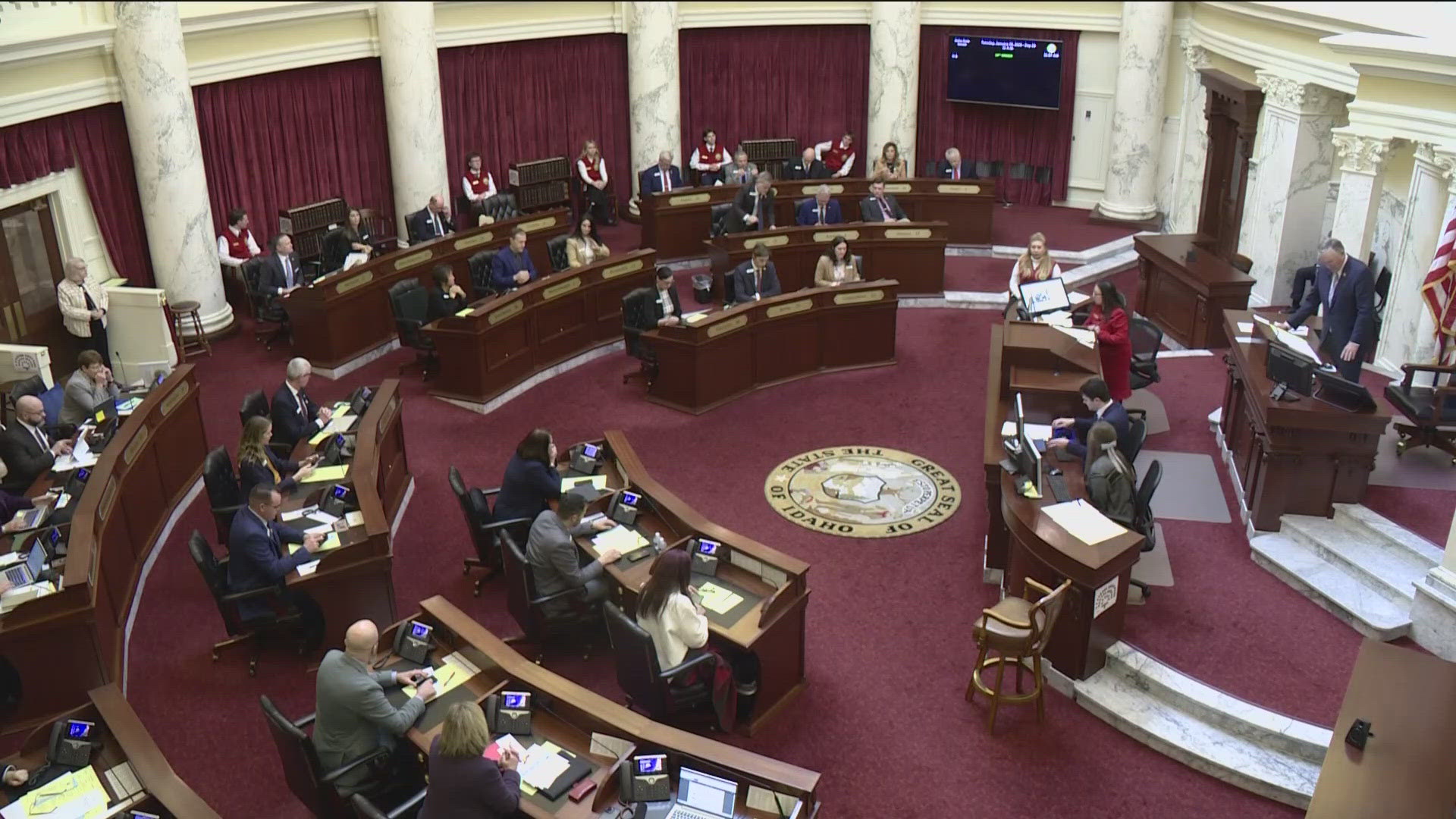 VERIFY: What's the difference between tear gas and CS gas used by ...