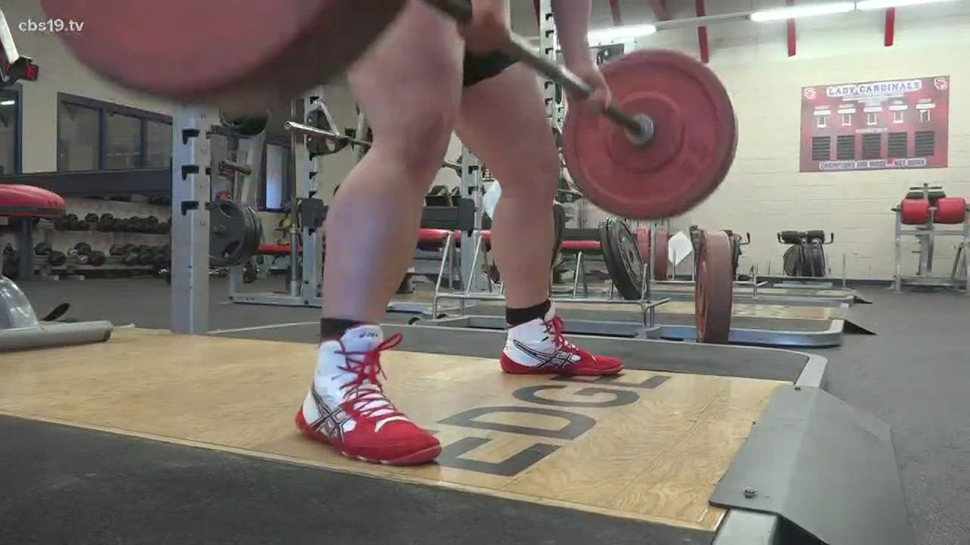 Powerlifting: girl from Sabine High School earns trip to state meet ...