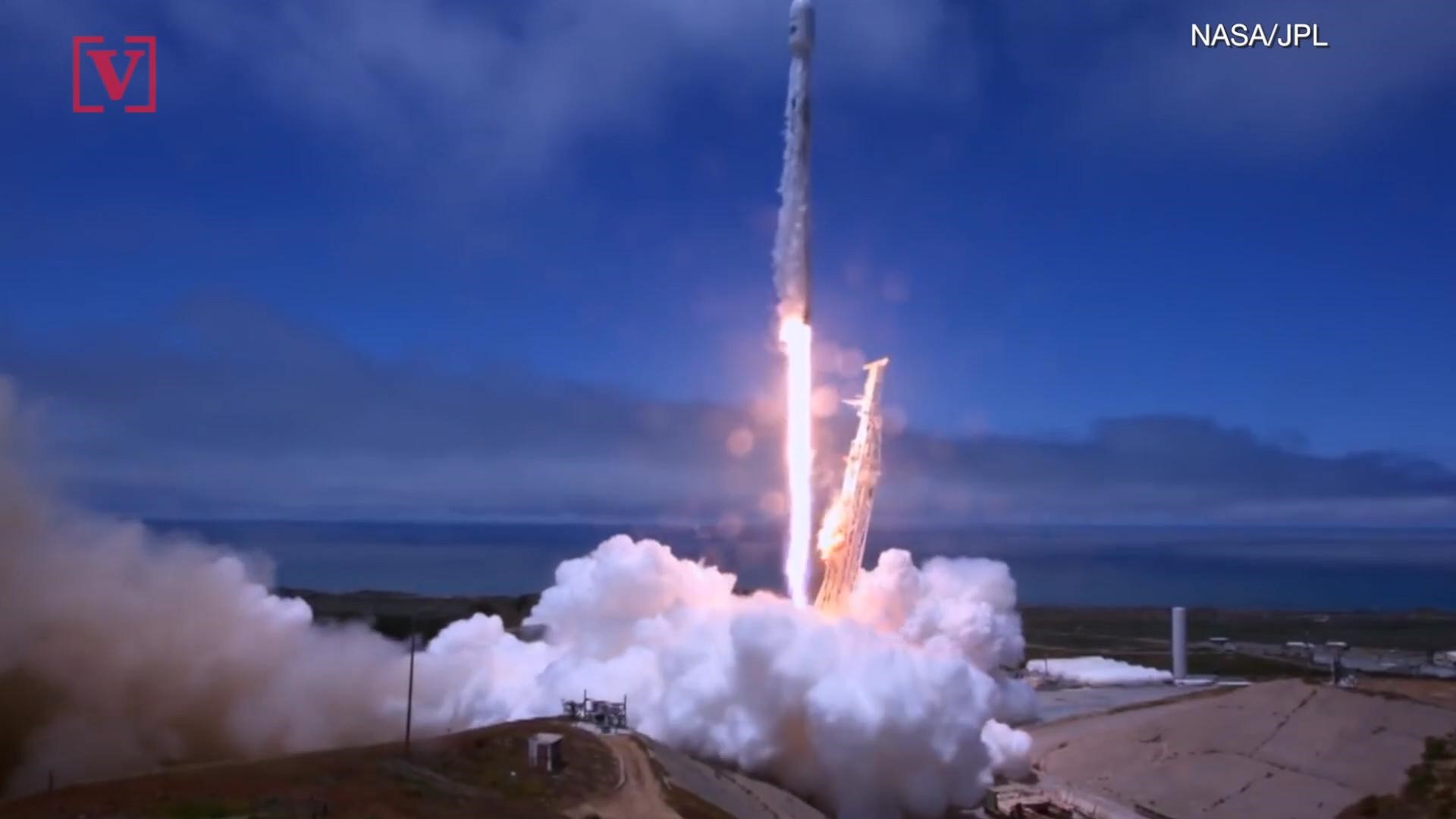 Lightning on Jupiter: NASA discovers why it's there, and how bolts are ...